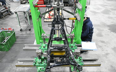 ジグ式オートバイ専用フレーム修正機 GLOBA LJIG社「MOTOJIG（モトジグ）」